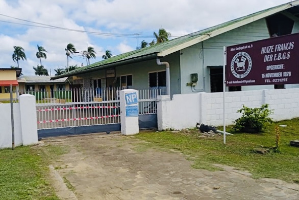 日计利Huize Francis敬老院内暴发疫情 - 洵南中文网｜广义堂