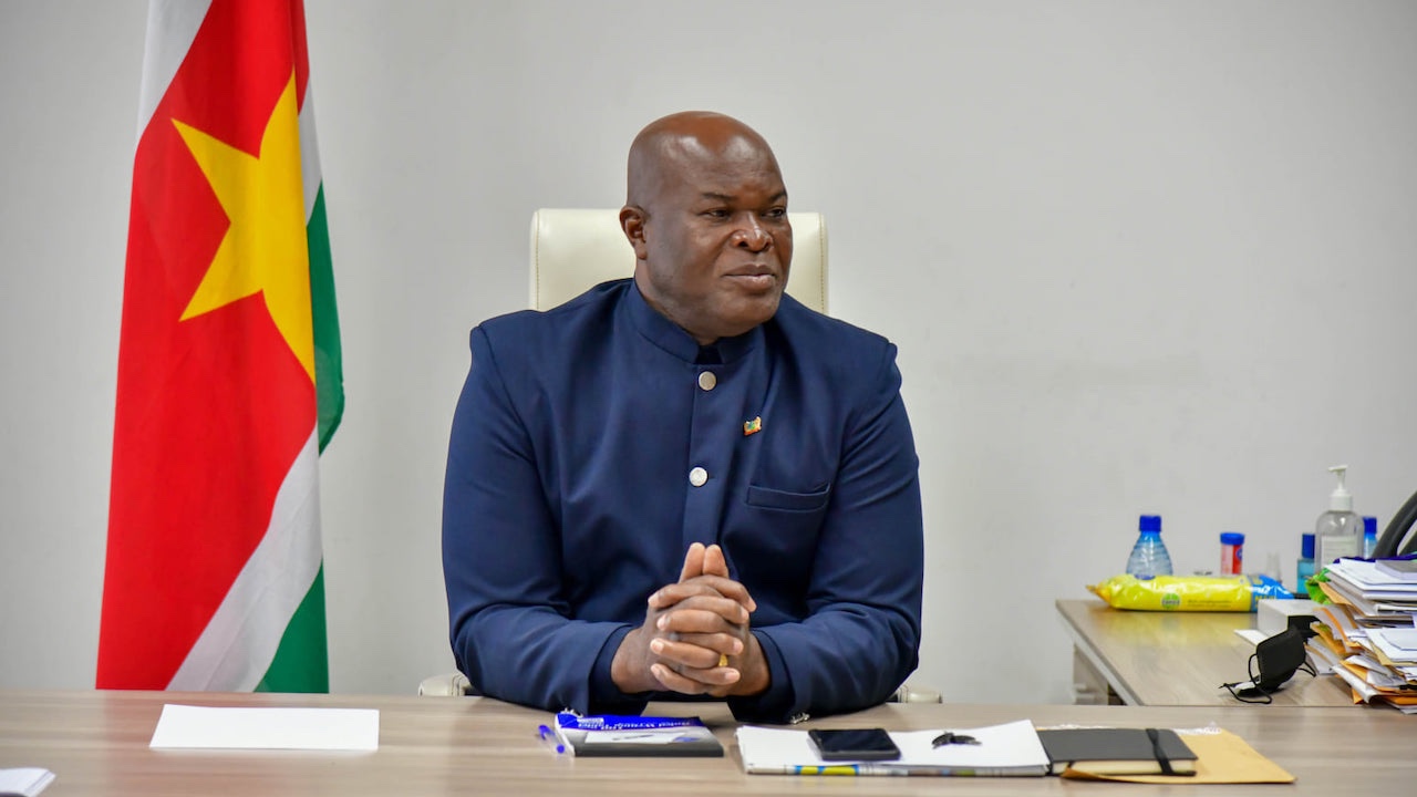 副总统要求总统开除Linscheer 的职务 - 洵南中文网｜广义堂